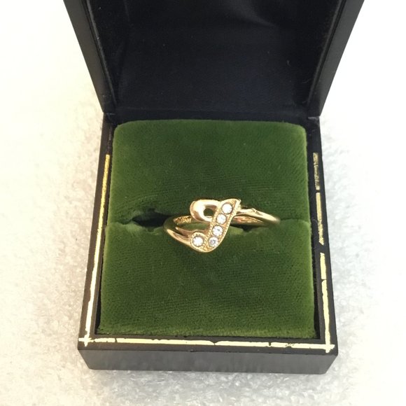 Avon | Jewelry | Vintage Lovely Avon Gold Toned Rhinestone Ring | Poshmark